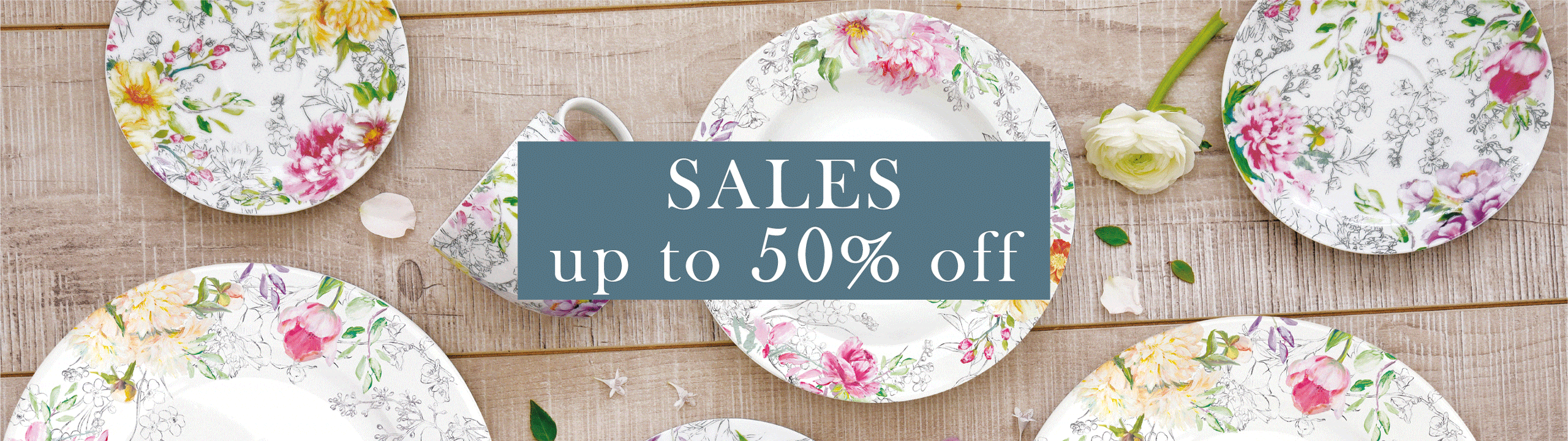 Easy Life: Home and Kitchen porcelain objects